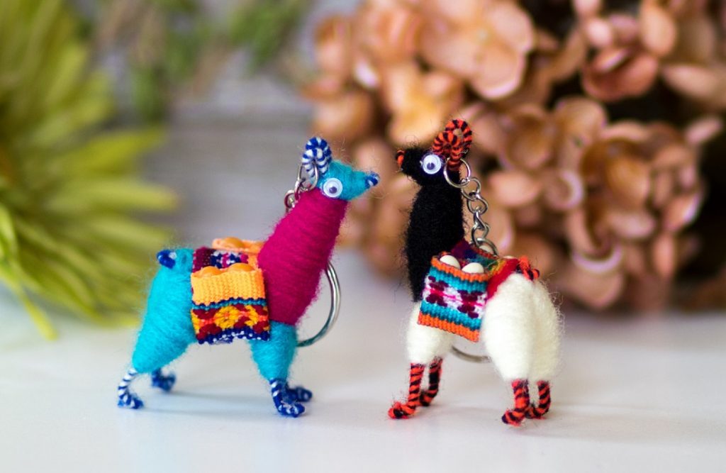 Pack of 12 Llama Key Chain Miniature Peruvian Collectible - Psperu